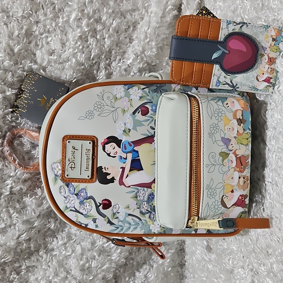 Loungefly | Bags | Nwt Loungefly Snow White And The Seven Dwarfs Mini ...